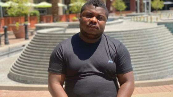 Amabere n'inda bya Jay Squeezer wiyita umwami w'abagore bikomeje ...