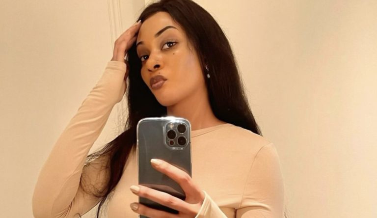 Yolo The Queen yashyizwe hanze amafoto agaragara mu myambaro tutari ...