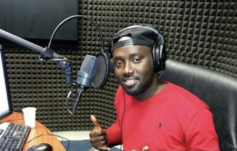 Wambaye neza! Imyambarire y’Umunyamakuru Axel Rugangura yemeje abantu ...