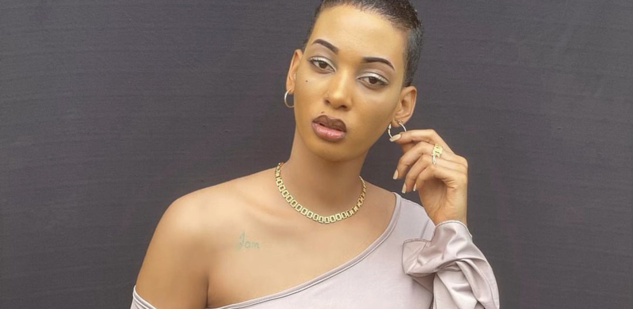 Yolo The Queen yashyize hanze andi mafoto ashotorana agaragaza mu ...