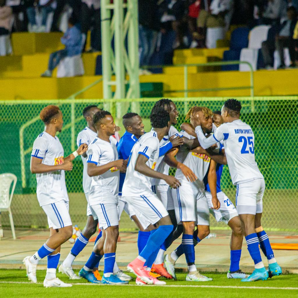 Umutoza w'Amavubi yaraye akomeye amashyi umukinnyi ngenderwaho muri ...