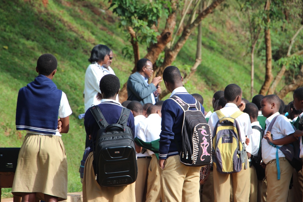 Itangazo ryihutirwa rireba abanyeshuri bose biga bacumbikirwa mu bigo ...