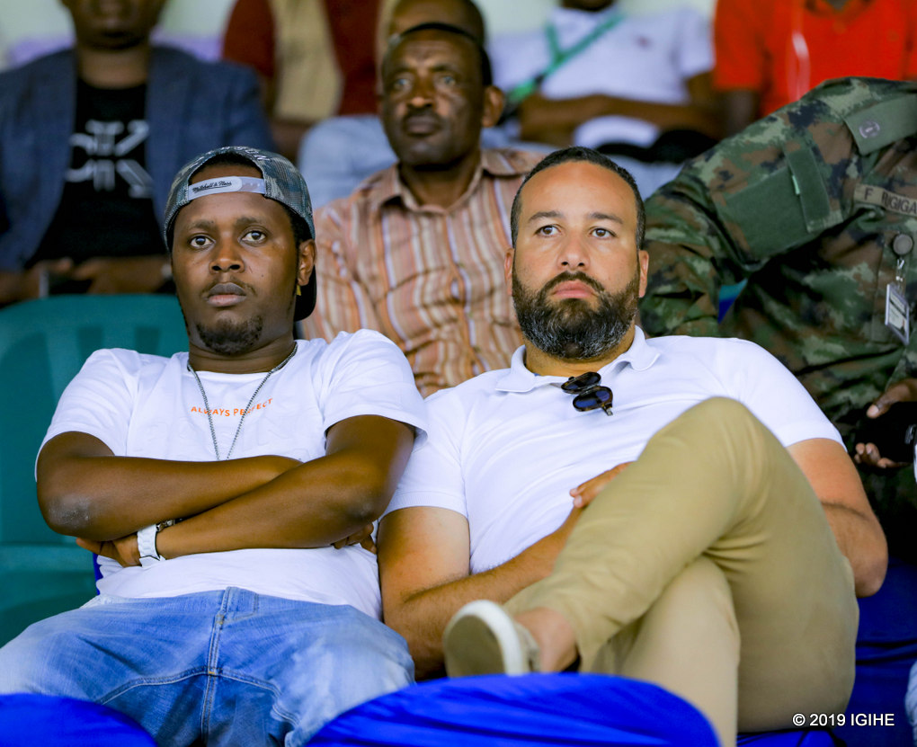 Rugangura Axel yaciye amarenga ko hari ikipe igiye gukora impinduka ...