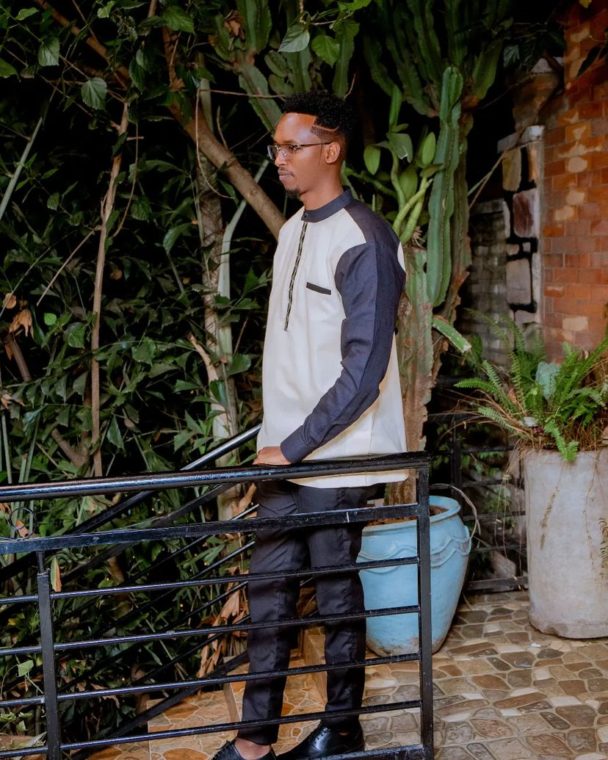 Uko byari bimeze mu birori byo kwizihiza isabukuru y’amavuko y’umugabo ...