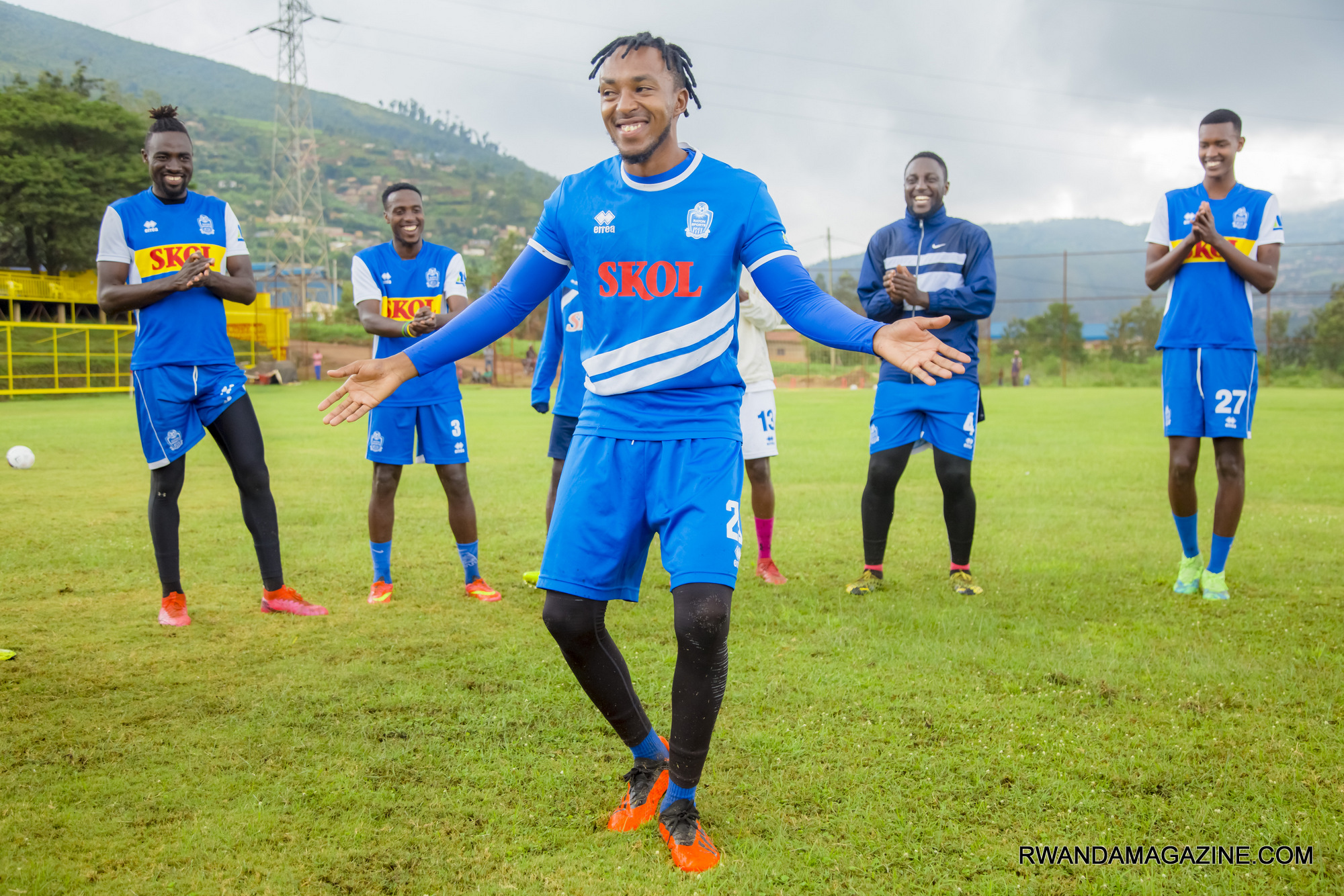 Sekamana Maxime na Rwabugiri Umar batakambiye ikipe iri guhatanira ...