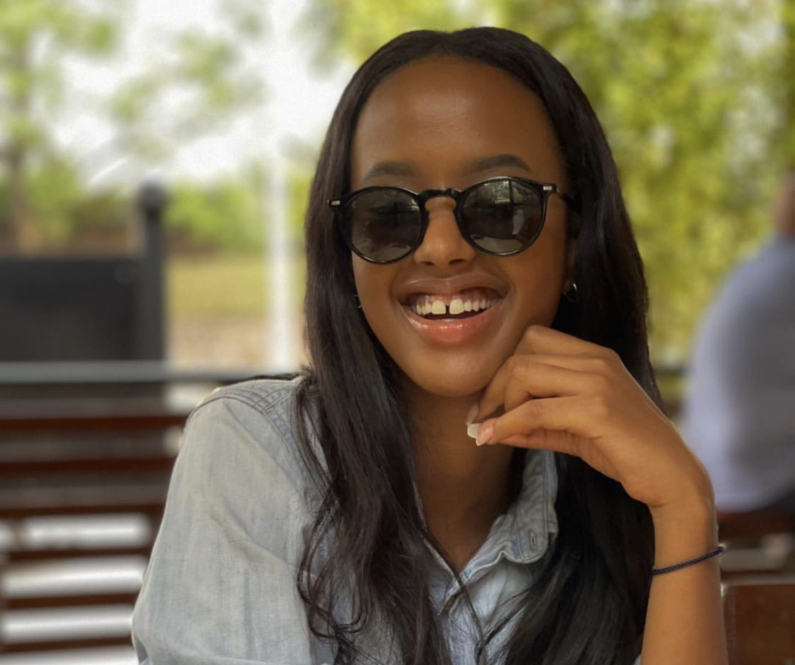 Miss Ishimwe Naomie yerekeje hanze y’u Rwanda - YEGOB
