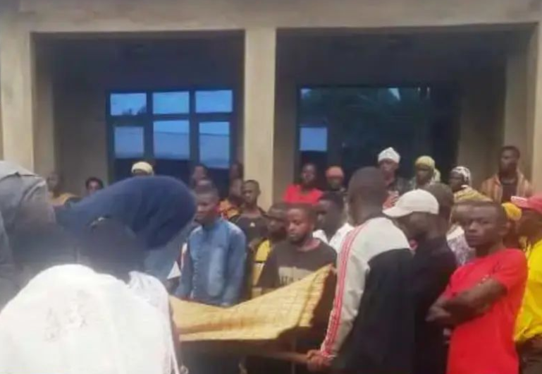 Inkuba itumazeho abantu! Undi mukobwa na nyina bakubiswe n'inkuba ...