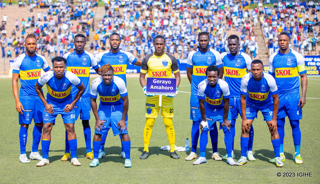 Nyuma ya Musa Esenu undi mukinnyi w'inkingi ya mwamba muri Rayon Sports ...