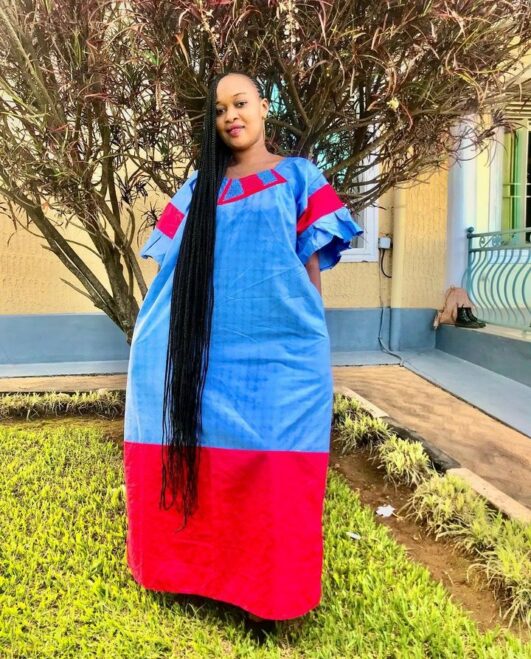 'Uwamubona mu bigofero n'ibigutiya akinana nti wakeka ko aberwa bigeze ...