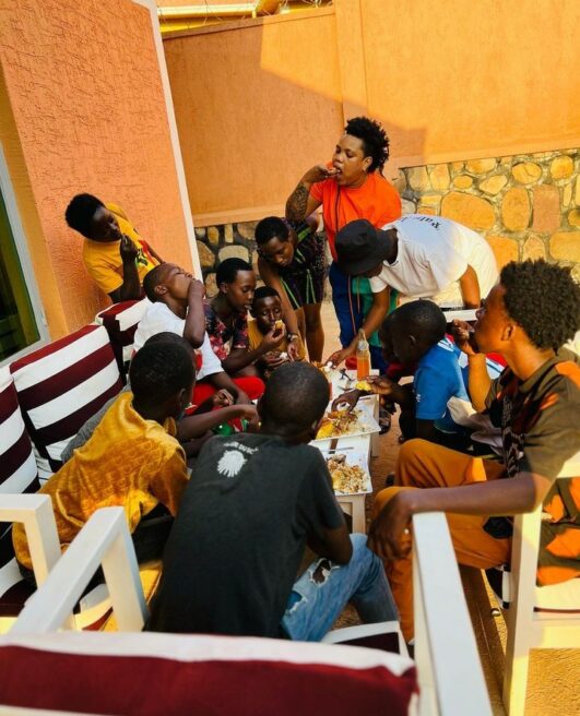 Yigirira umutima mwiza! DJ Brianne yagaragaje ko ari umubyeyi w'igihugu ...