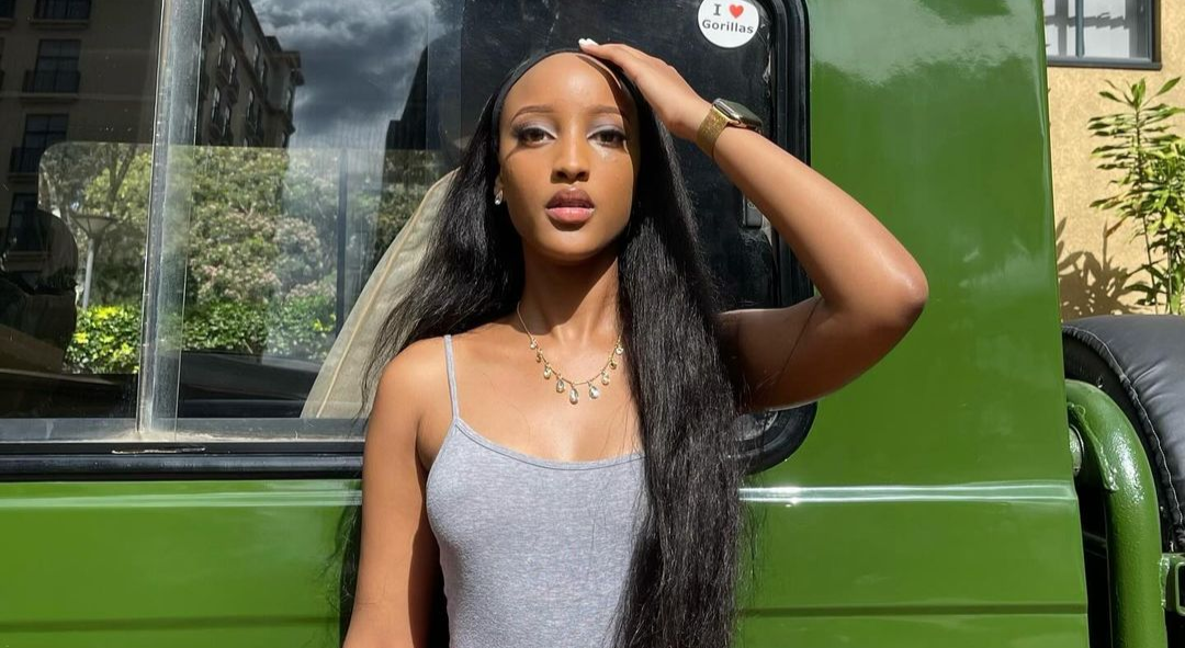 "Uyu mukobwa nubwo yahanuka mu ndege yaza akabatwara ikamba"! Miss ...