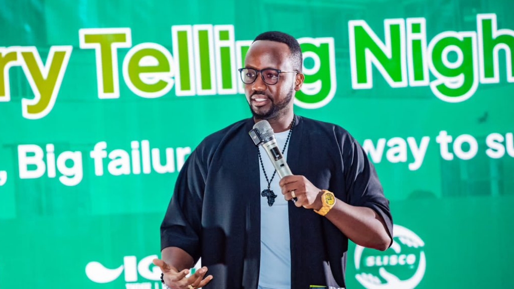 Coach Gael Ureberera inyungu za Bruce Melodie ashaka kuzana umukino ...